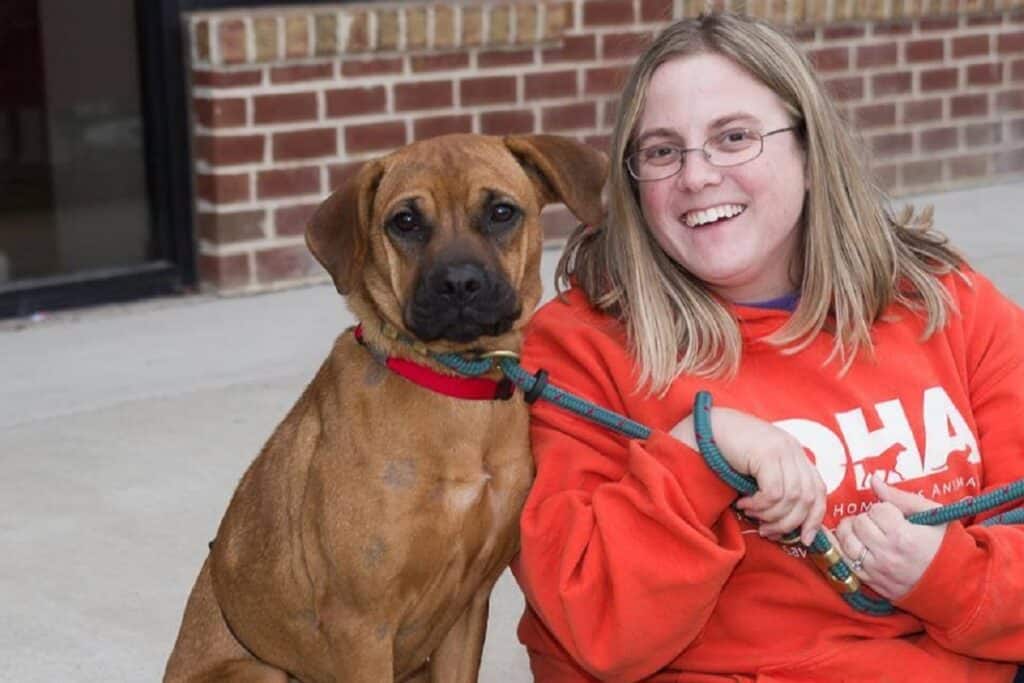 Support Friends of Homeless Animals (FOHA) in Aldie, VA